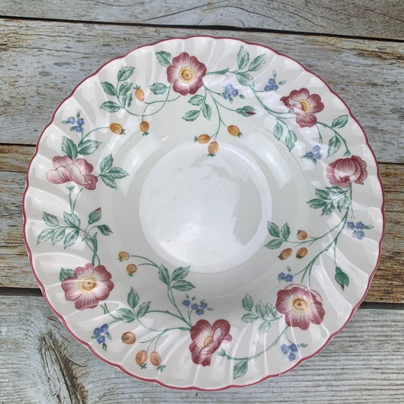 Churchill | Dining | Churchill Briar Rose Pink Floral Trim Swirl Bowls ...